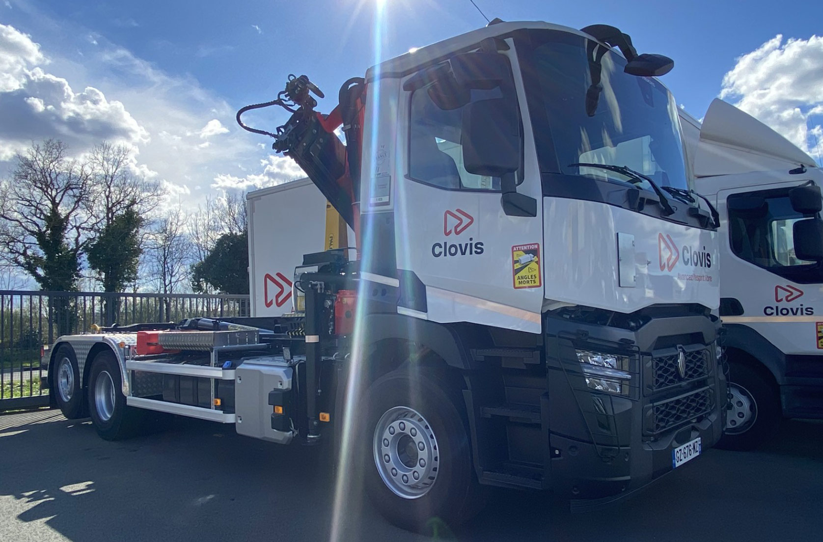 Location camion Ampliroll Bras Grue 6x2